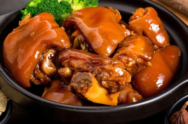 Braised Pigs' Feet (Pig Trotters Recipe)